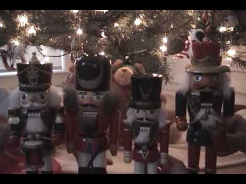 Xmas Nutcracker Choir - Little Drummer Boy - YouTube