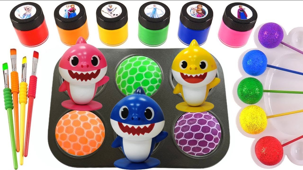 How to make Baby Shark from Kinetic Sand and Rainbow Lollipop ...