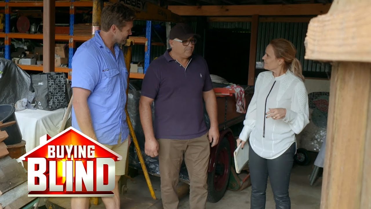 Shaynna sets out to turn trash into treasure | Buying Blind 2018 - YouTube