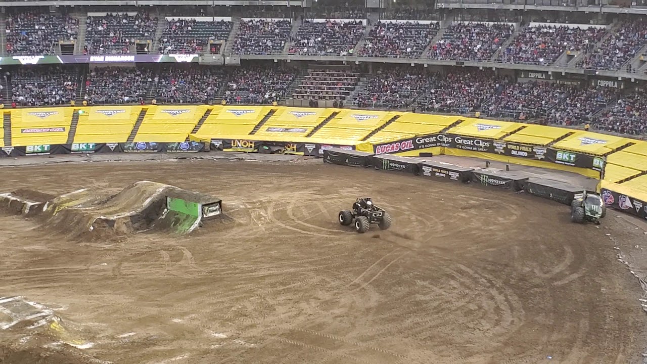 Saigon Shaker Free Style Monster Jam Oakland Oracle Arena 2020 - YouTube