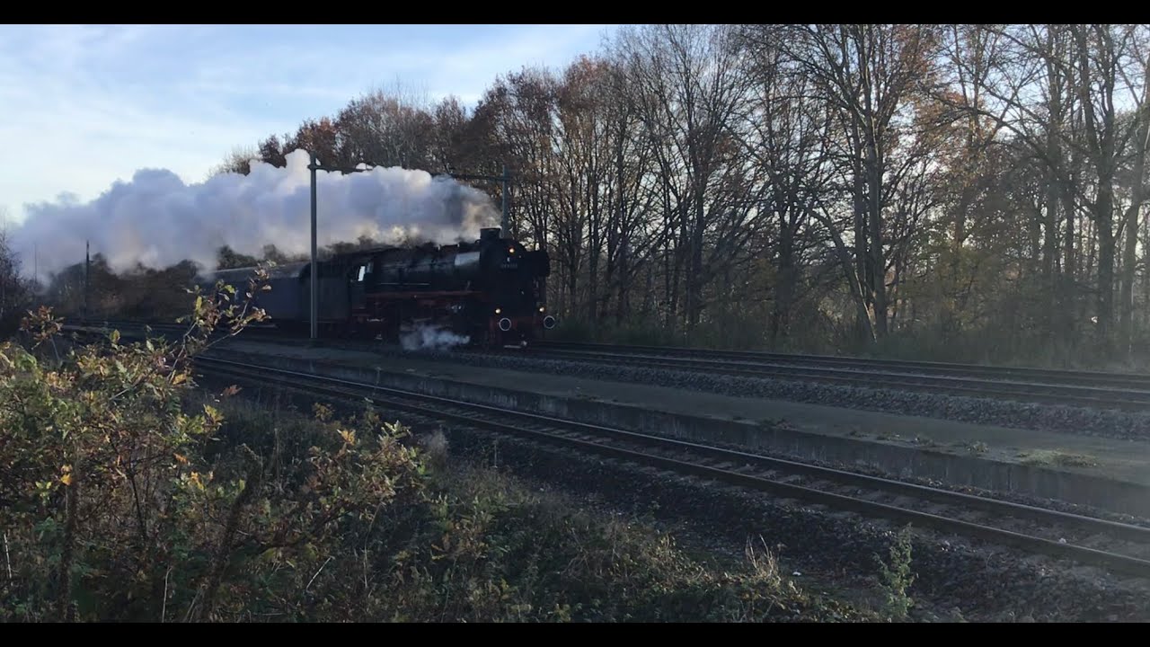 😱Unique, seldom, rare !!!! Steamtrain ( Old Train) and Modern ...