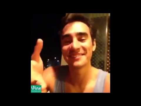 Erkan Aker Bütün Vineları 126 Vine