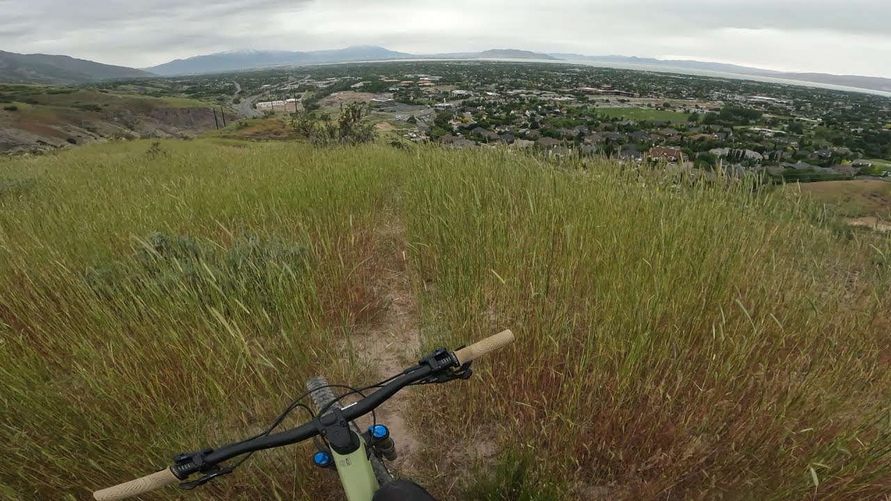 Riding Stupid Fast on a Mountain Bike Ridge - YouTube