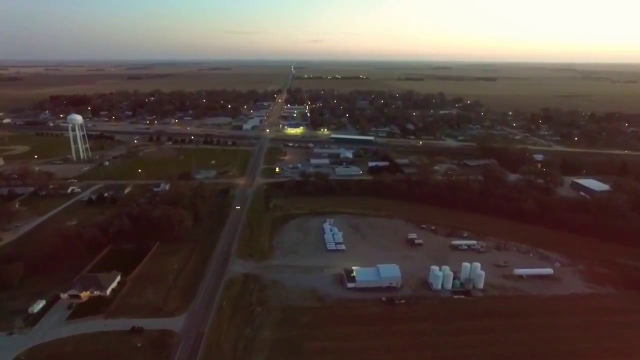 Nebraska sunset at 400 ft over Cairo - YouTube