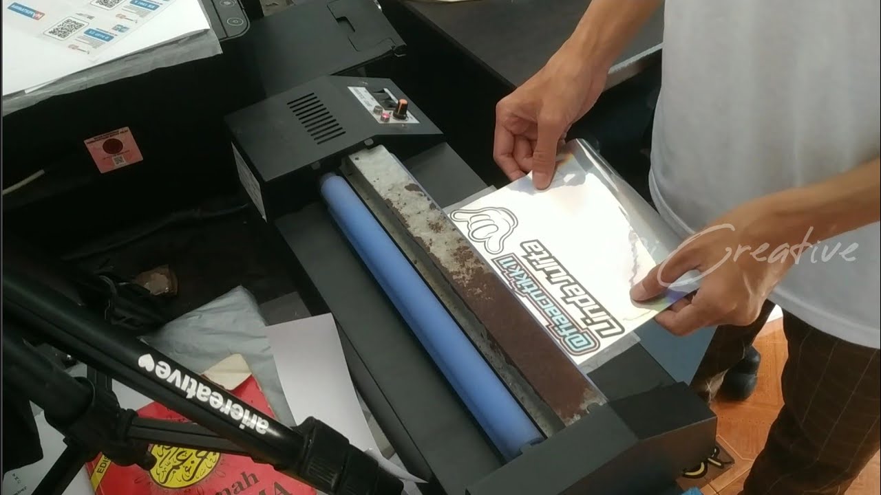 Proses Laminasi Stiker Hologram Viral | Stiker Sintak | Stiker Tangan ...
