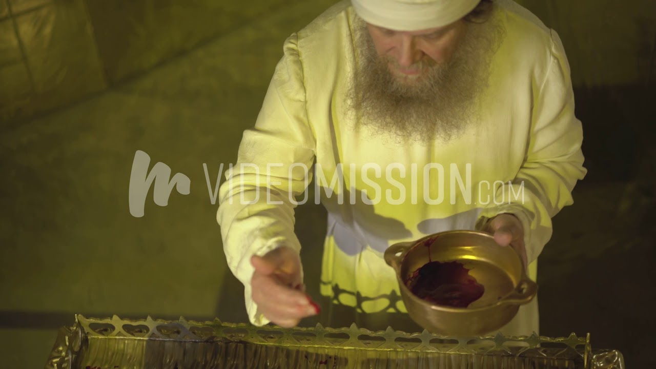 High Priest Day of Atonement Sprinkling Blood Overhead View 2 - YouTube