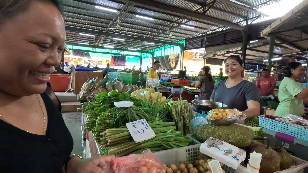 Kolok Mee Serian // Melihat Jualan Di Market Serian // Bandar Serian ...