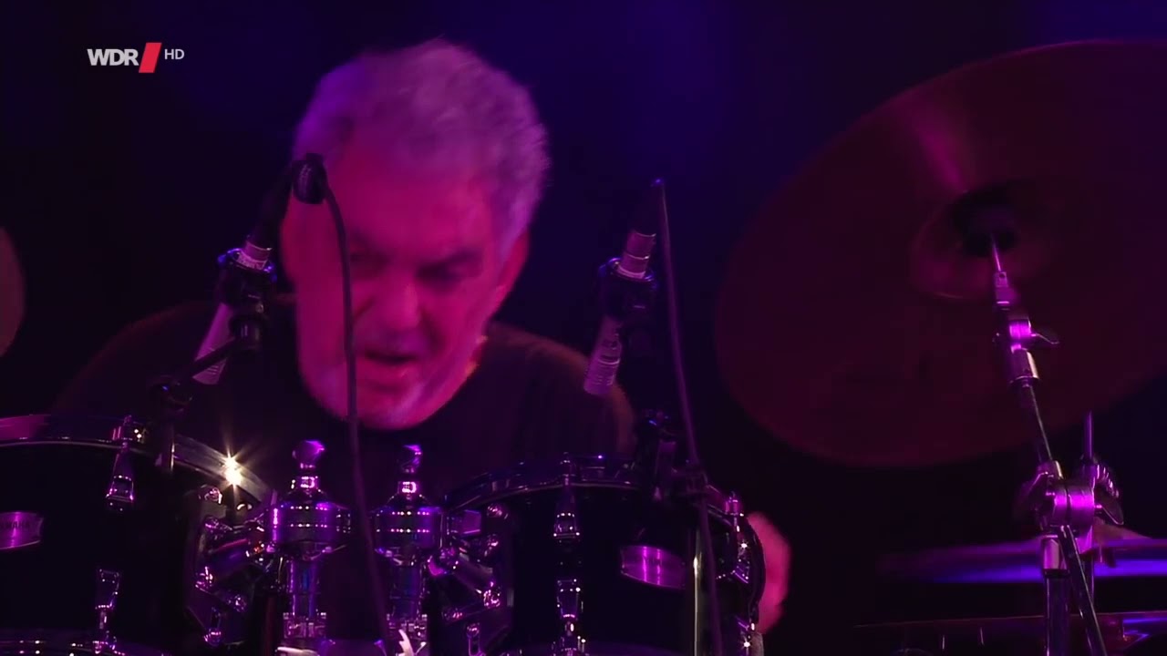 Jimmy Johnson w/Steve Gadd Band - Leverkusener Jazztage 2015 - YouTube