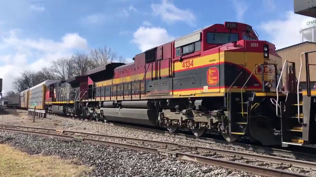 3/10/20 CN Train 492 - YouTube
