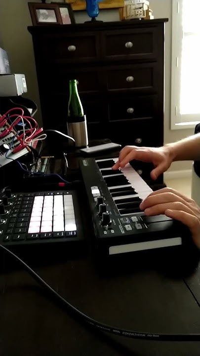 When your synths are on the same MIDI channel - YouTube