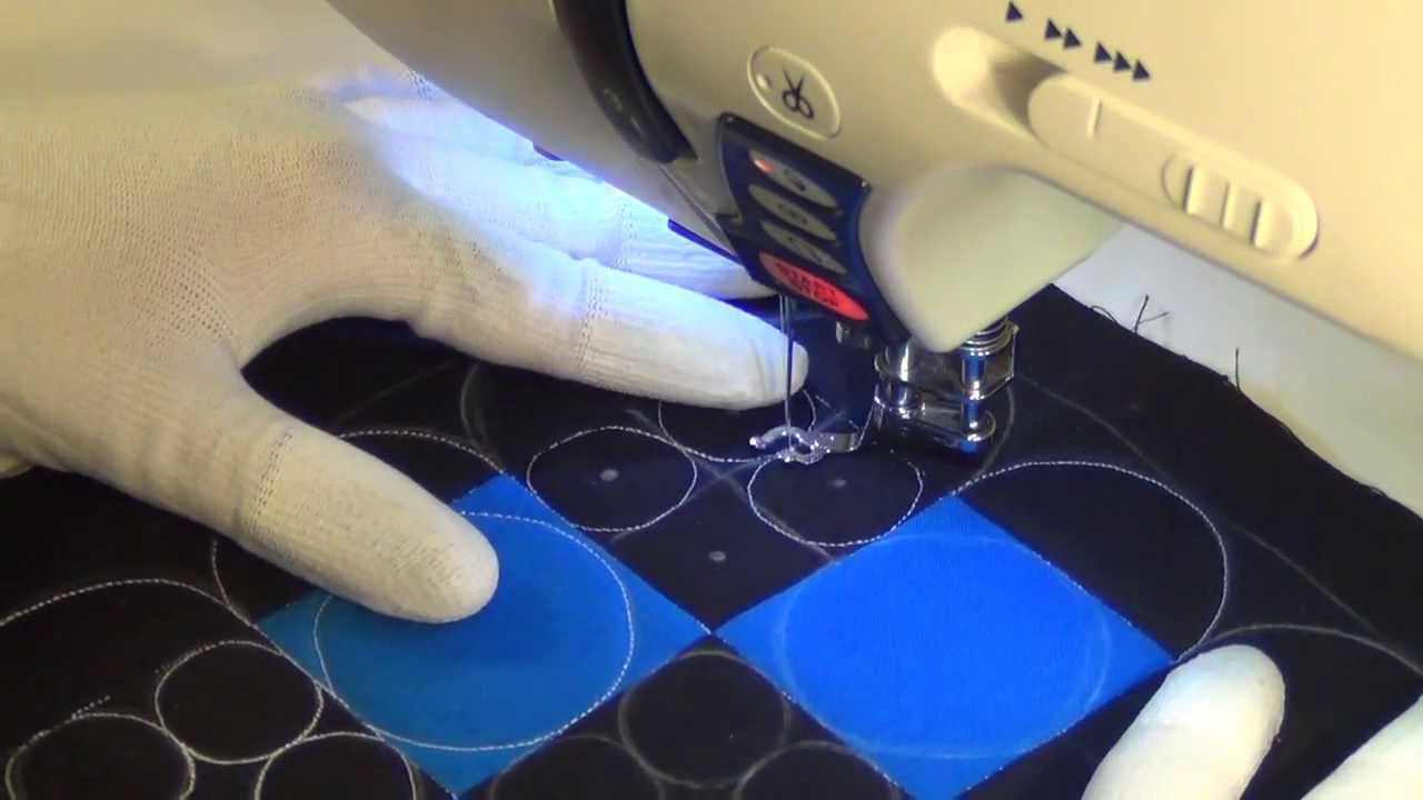 7. Quilt a 9 Patch Block with Circles - YouTube