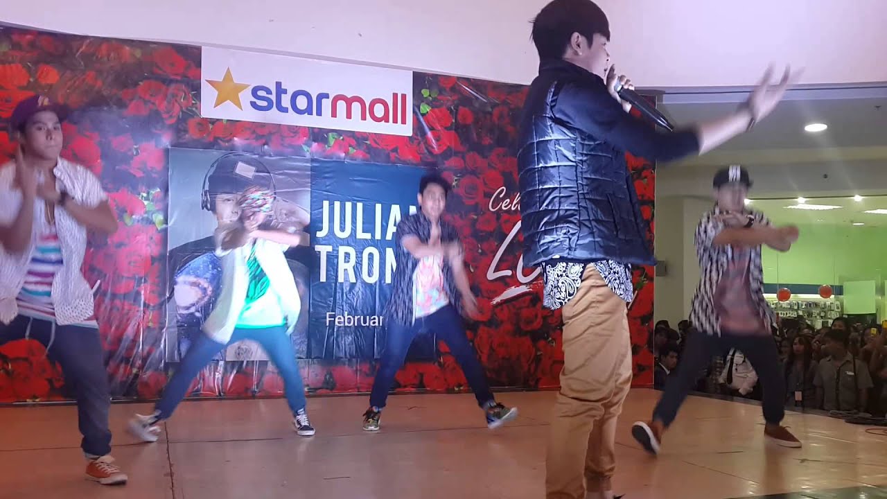 Julian Trono "Wiki Me" Mall Show 2 - YouTube