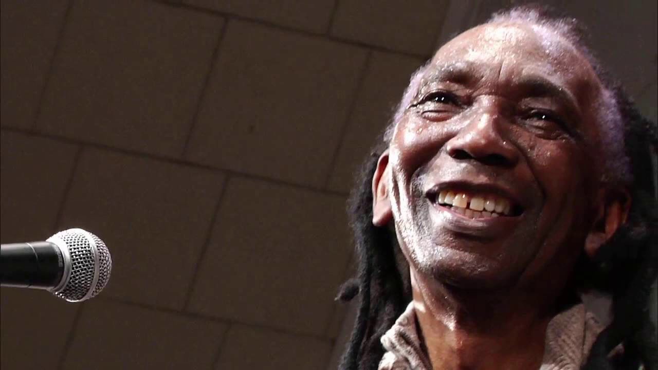Mapfumo - Tinofara (We Rejoice) - YouTube