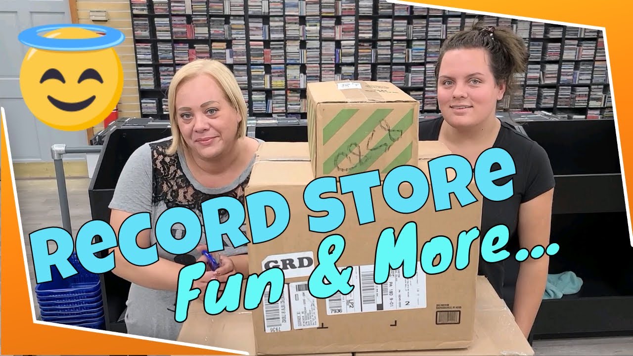 Fun in the Record Store & Cute Unboxing of Vinyl Records - YouTube