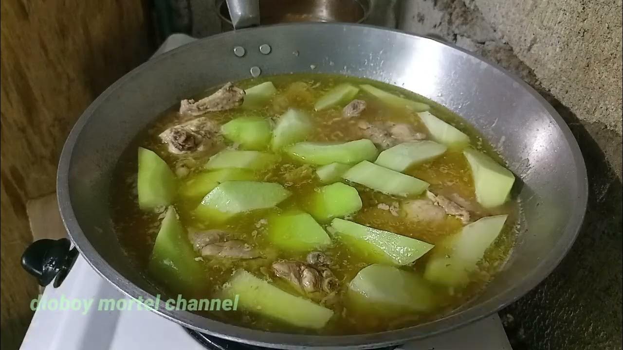 SIMPLE RECIPE TINOLANG MANOK SAKTO SA MALAMIG NA PANAHON #trending #cooking #tinulangmanok # ...