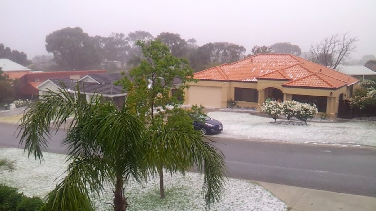 Massive Perth Hail Storm 18 Oct 2014 - YouTube