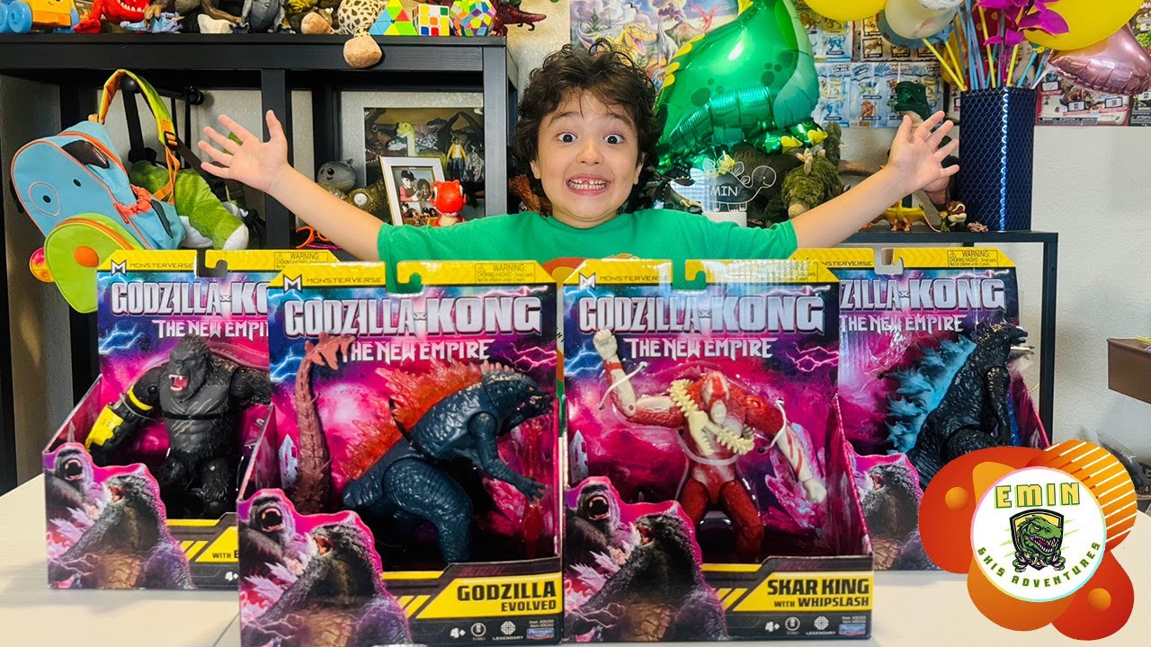 Emin unboxes Godzilla vs Kong toys from The New Empire | Kong with ...