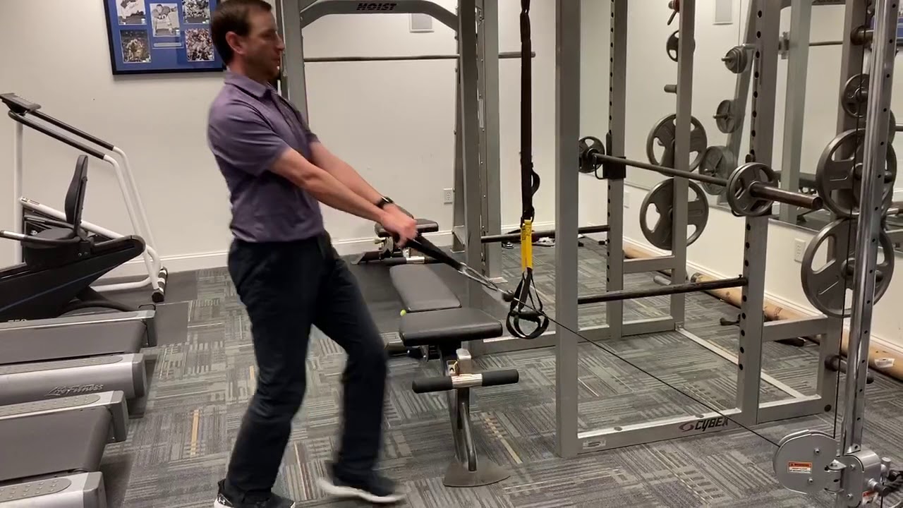 Front Cable Lunge - YouTube