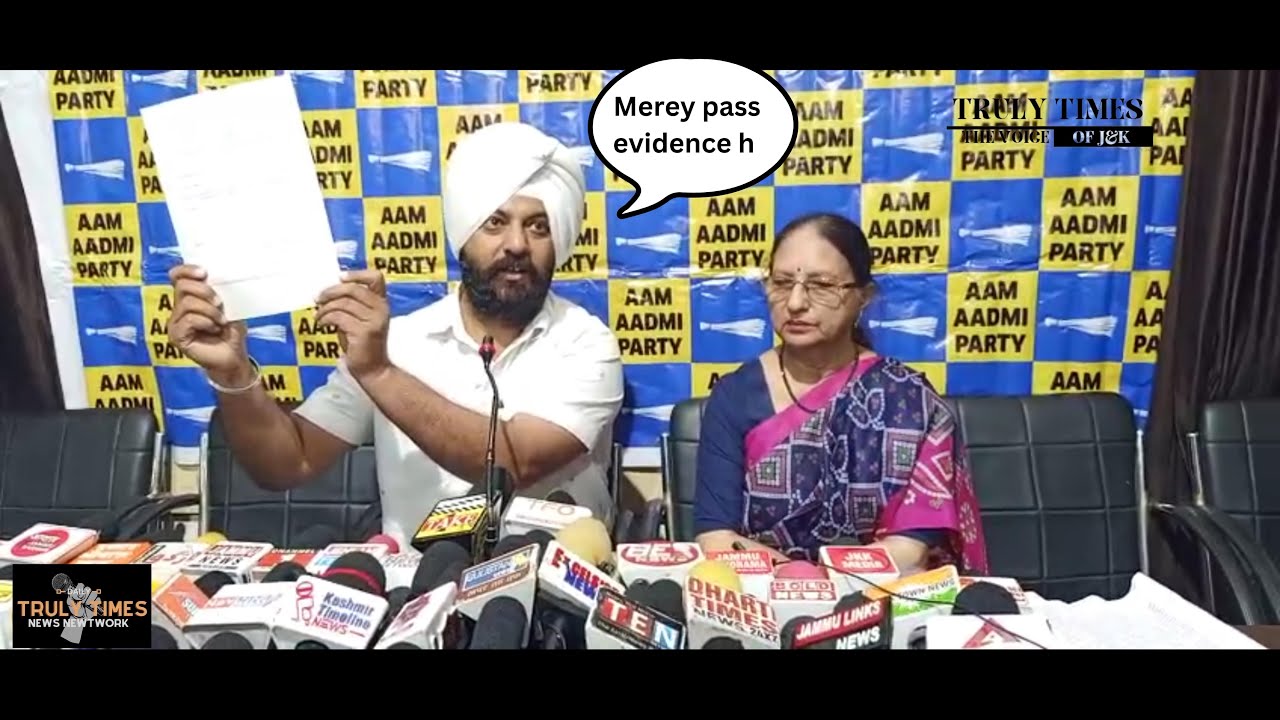 Paramveer Singh spokesperson Aam Aadmi Party Addressing The Press ...