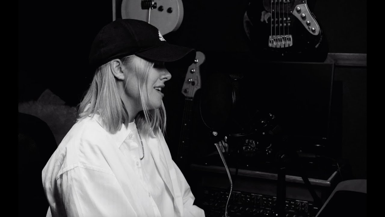 Clara Mae - Enemies (Lauv Cover) - YouTube