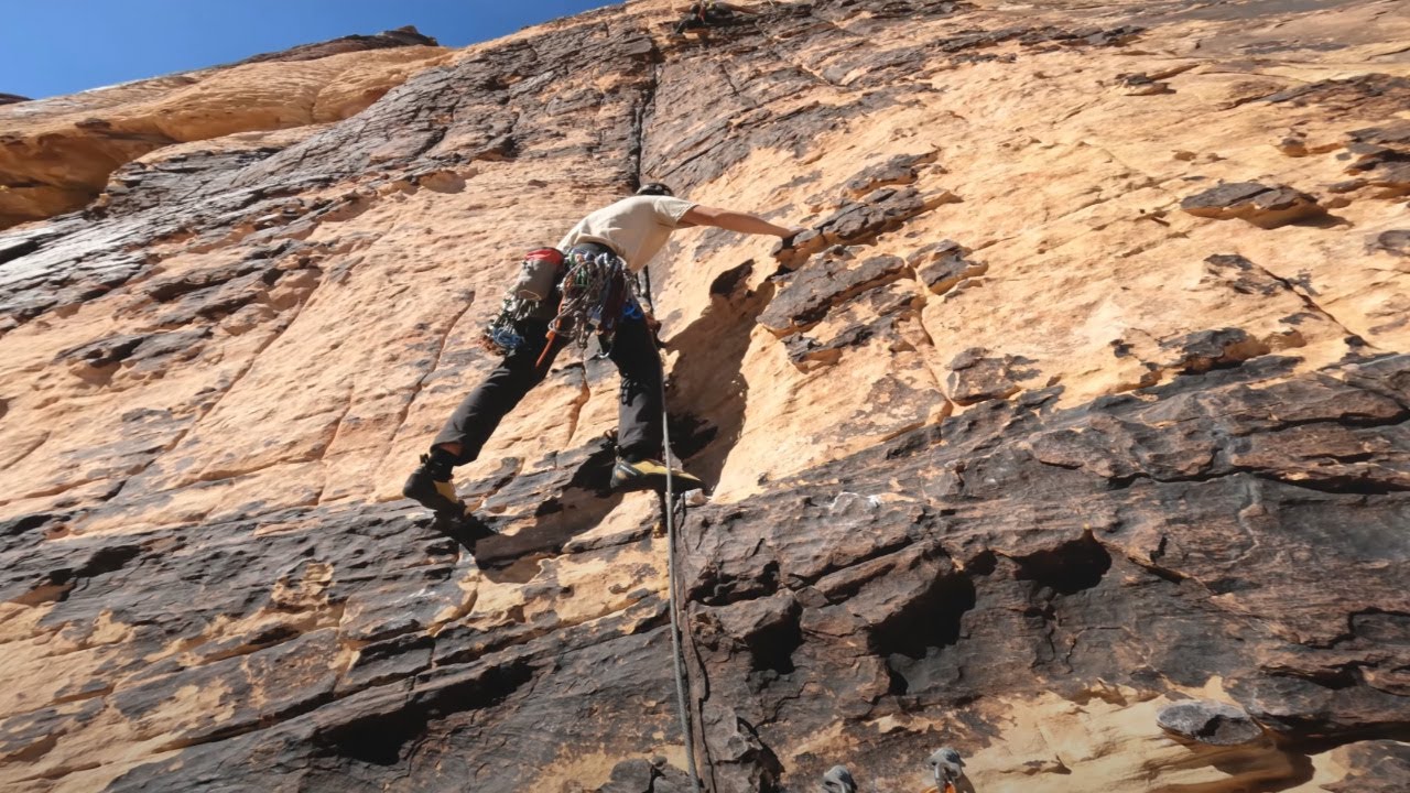 Armatron-Red Rocks Nevada - Just The Climb - 5.9 6 pitch - YouTube