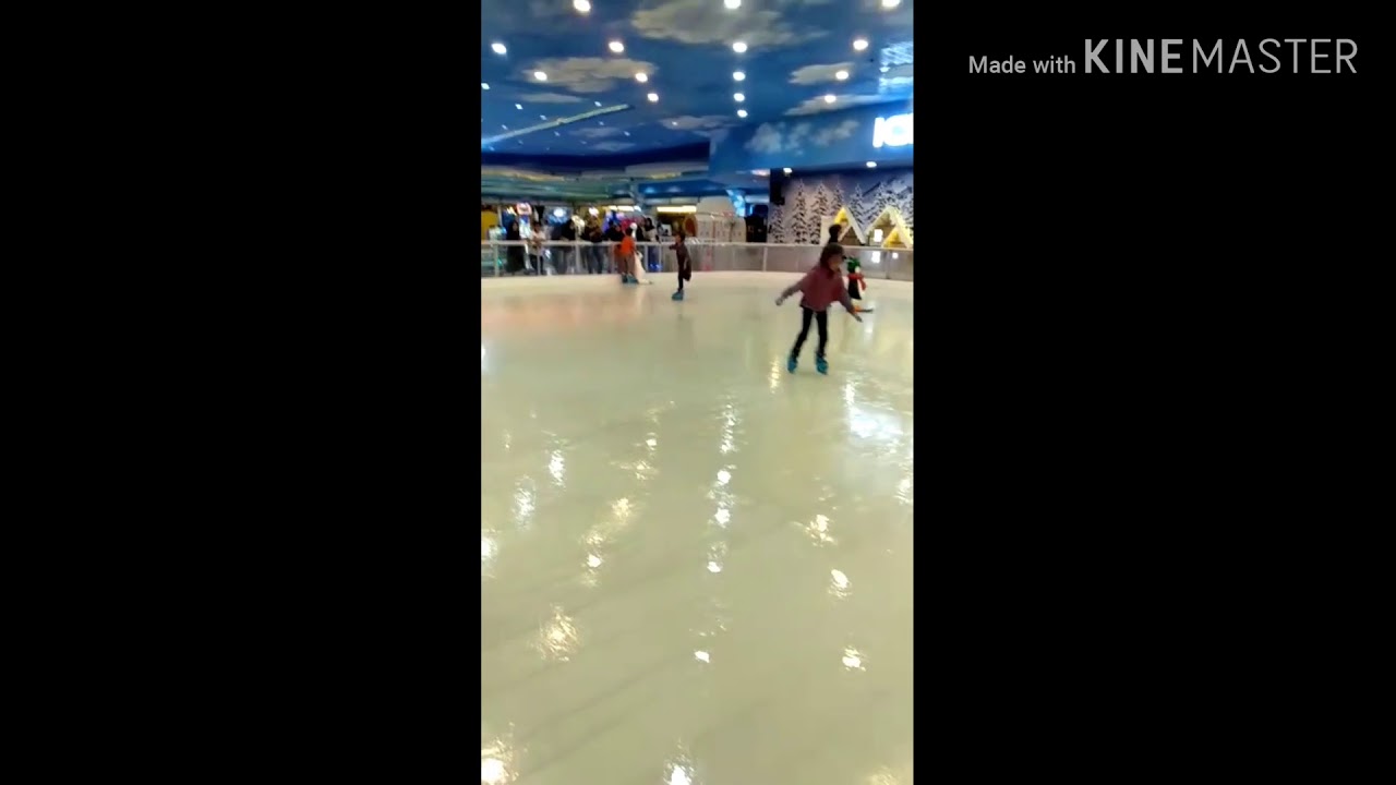 Lets play ice skating 🤩🤩🤩 - YouTube