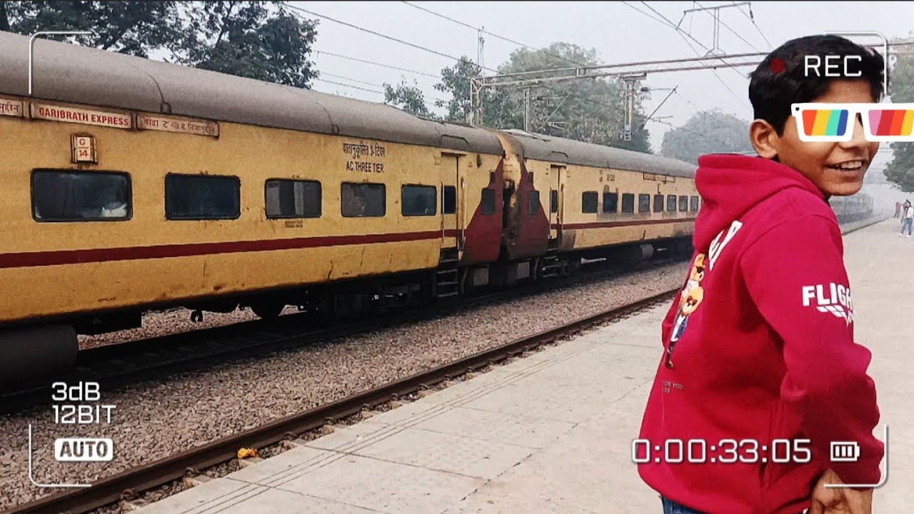 Bandra Terminus Garib Rath Express || Fastest Rajdhani Express in India ...