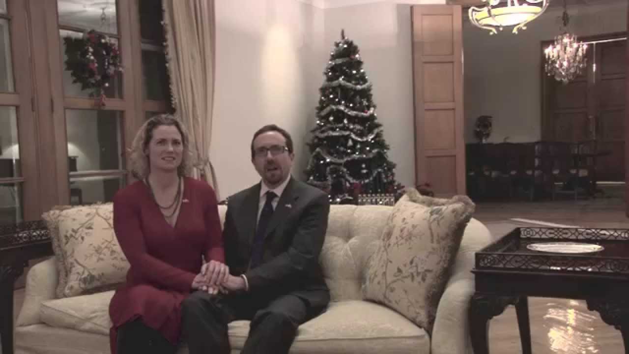 Büyükelçi John Bass ve Holly Holzer Bass'ın yeni yıl mesajı - YouTube