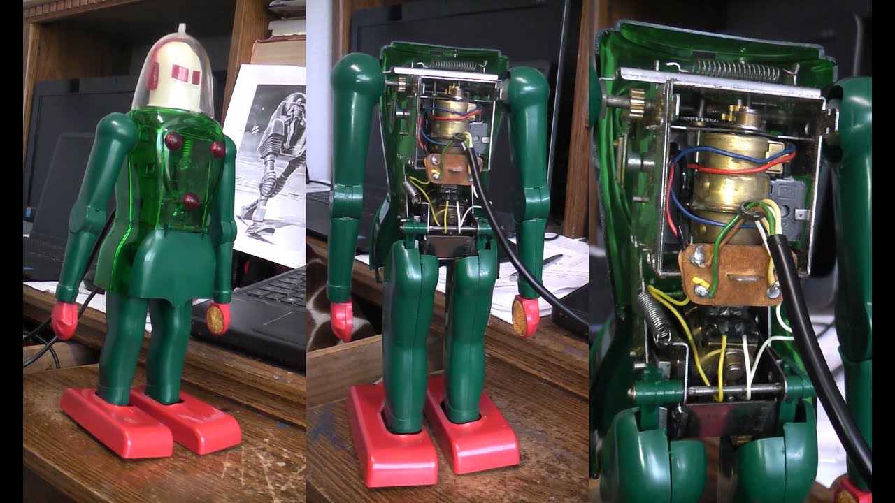 Inside the Dux Astroman robot. Western Germany 1959. Pre Mr. Mercury ...