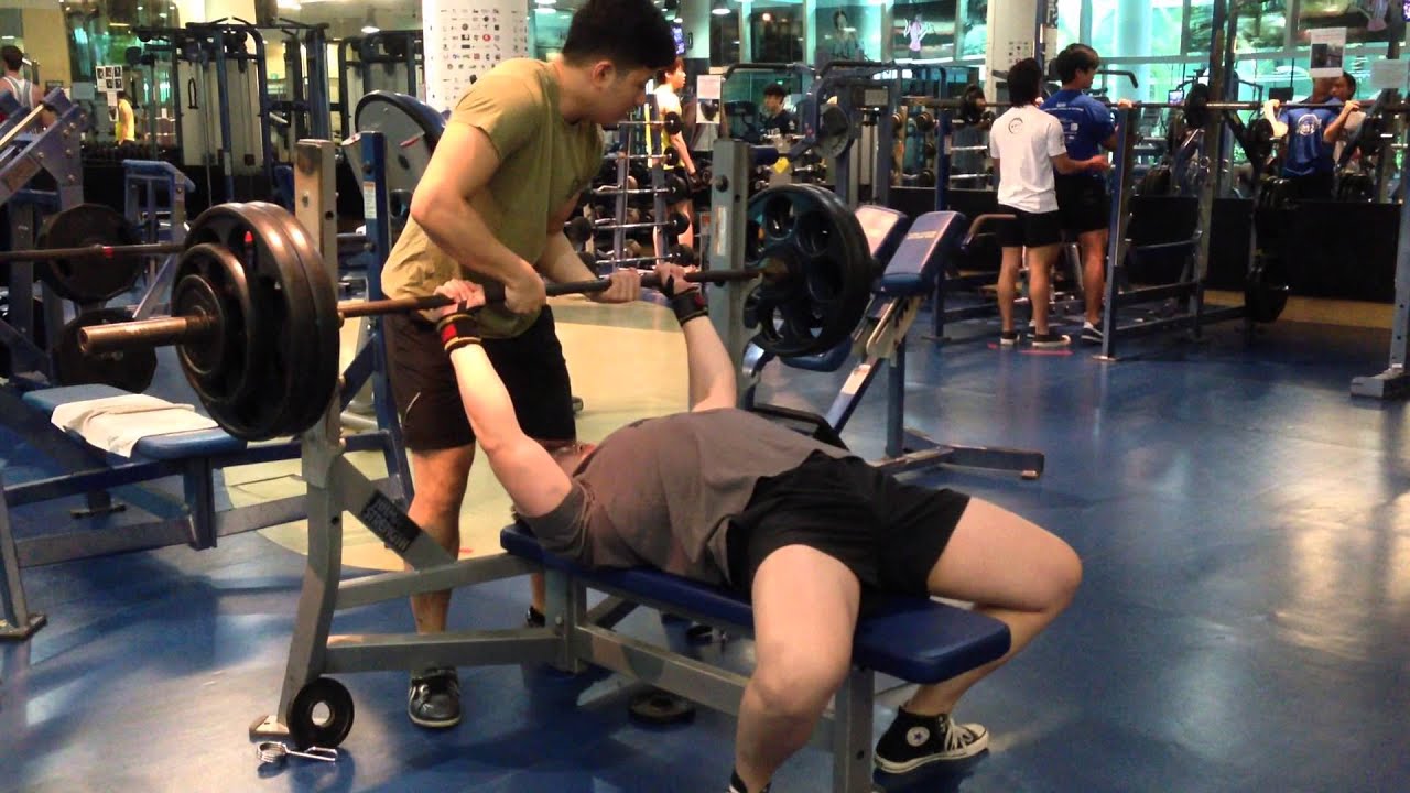 Spoto Press 125kg for 3 reps with 2 sec pause - YouTube