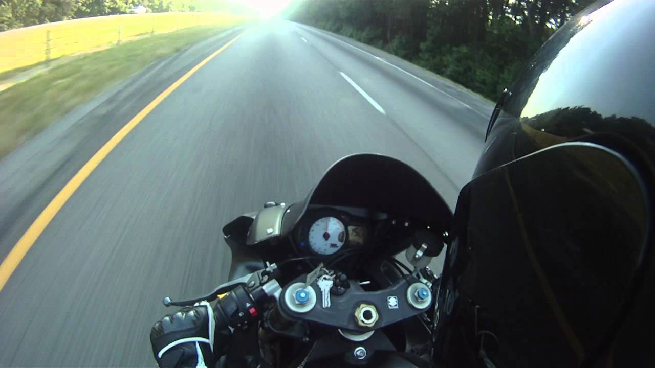 GoPro Gsxr police chase - YouTube