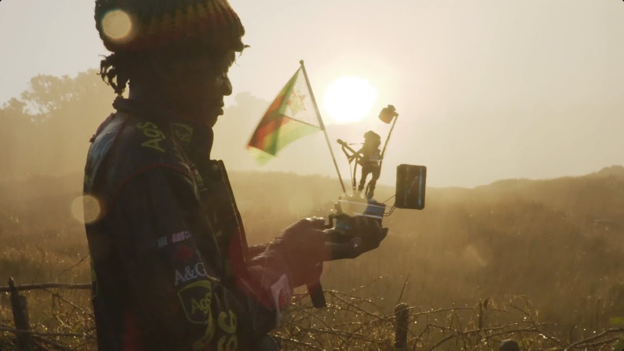 Spending a week with a Wire Puppet artist in Zimbabwe Part 1 - YouTube