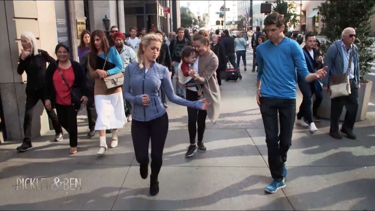 Ben and Kellie Dance Walk in New York - Pickler & Ben - YouTube