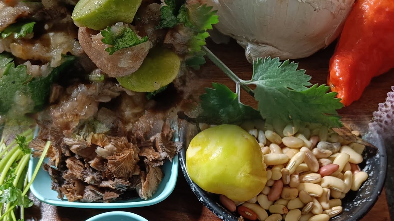 Chakhawai,Kanglayen & Yonkchak Eromba (rice bean, split-gill mushroom ...