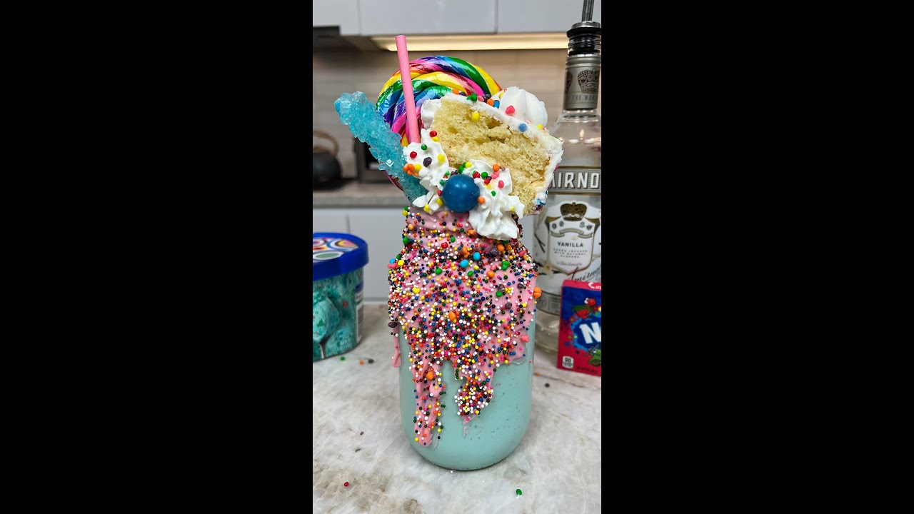 Rainbow Freak Shake🍨 - YouTube