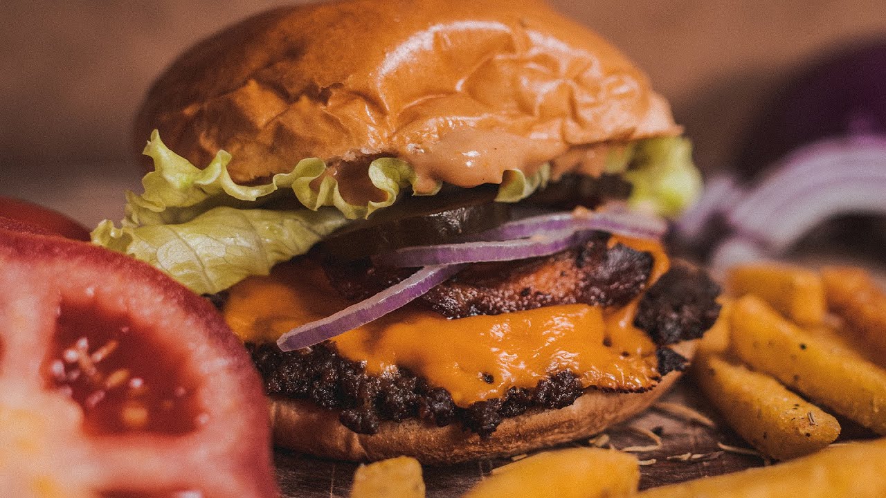 M&M Burgers - YouTube