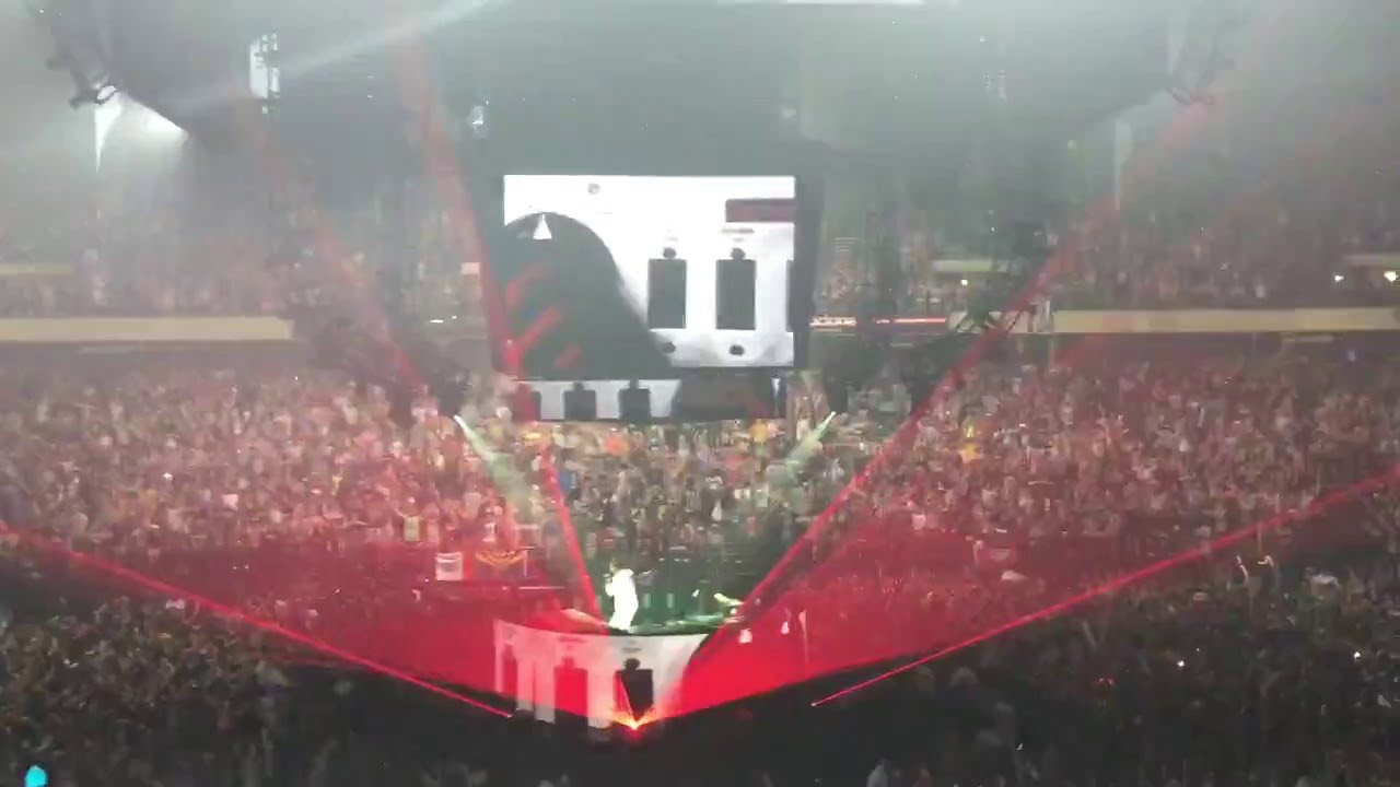 Bassnectar NYE 360 2015 - Speakerbox (feat. Lafa Taylor LIVE) - YouTube