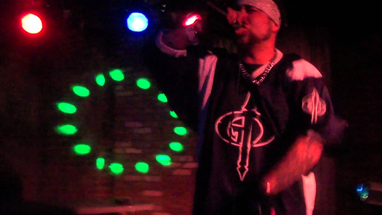 Phatty L Featuring King Nasty-Undead Pimp (Live) - YouTube