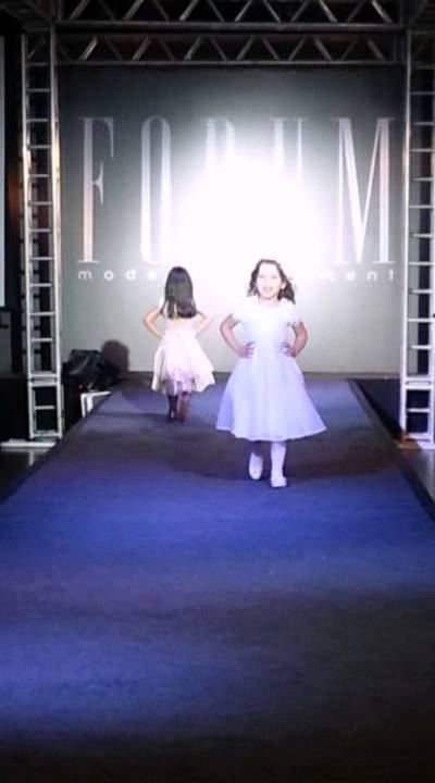 Desfile Fórum Model Curitiba Modelo Maria Eduarda - YouTube