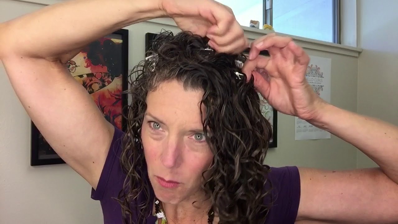 Hello Curls Clipping - YouTube