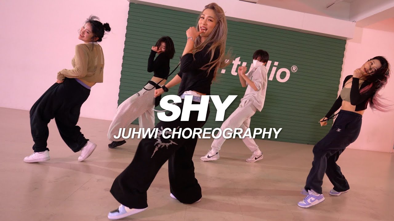 PENOMECO(페노메코) - Shy (eh o) | Juhwi Choreography - YouTube