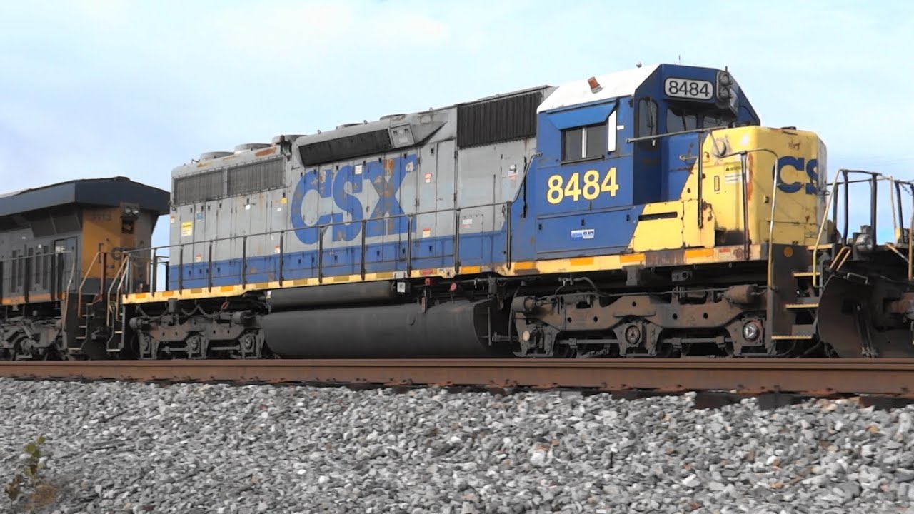 A CSX Yellow Nose II EMD SD40-2 on Q414 in WV - YouTube