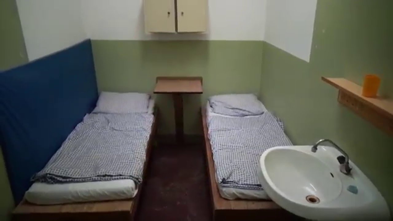 Kontraste. Die Inhaftierte. Der Stasi-Offizier. - YouTube
