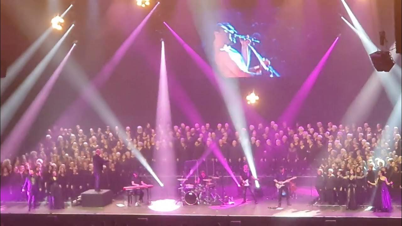 500 voix pour Queen à Trélazé - YouTube