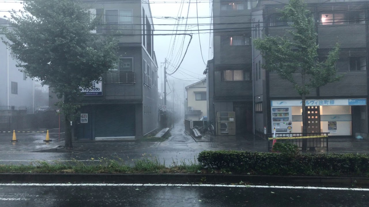 Strong Winds in Kyoto during Typhoon 21 (2018) - YouTube
