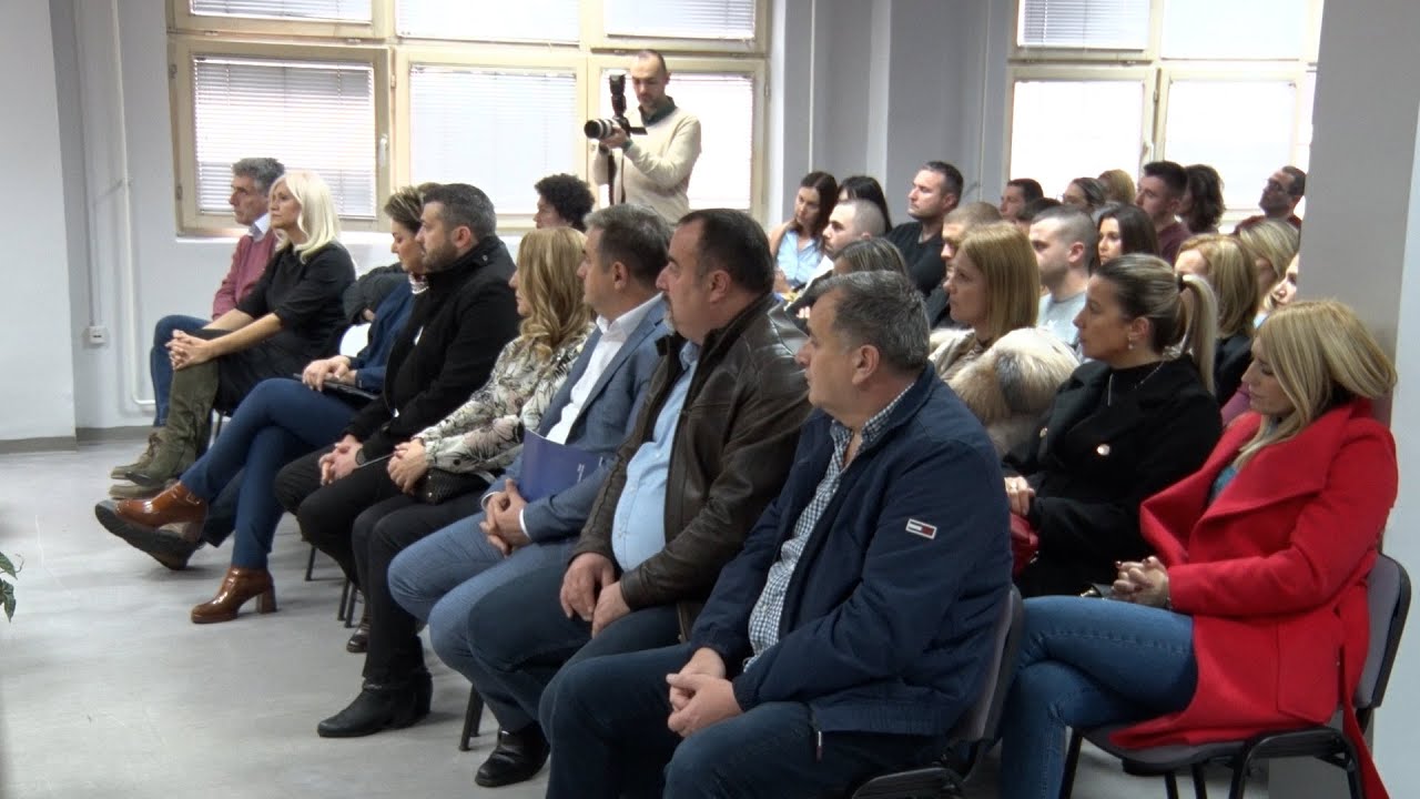 Novi zaposleni u ZC Užice - YouTube