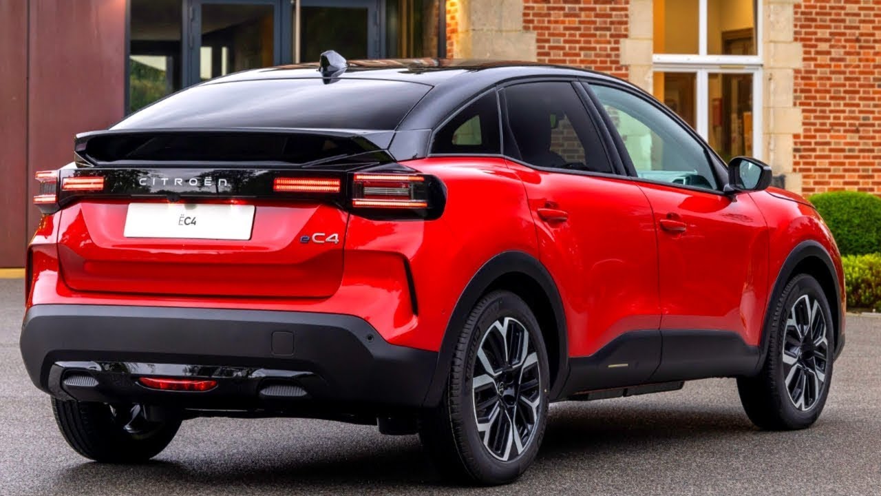 New 2025 Citroen C4 hybrid Max (Manhattan Green) - Walkaround and ...