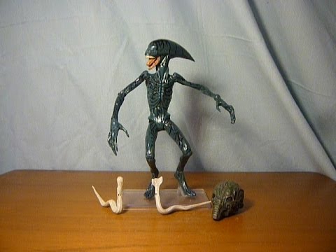 Neca Prometheus Deacon figure - YouTube