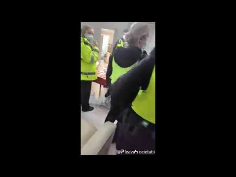 Bombardieri romani fac misto de politia din Marea Britanie !!! 🙏🙏🙏