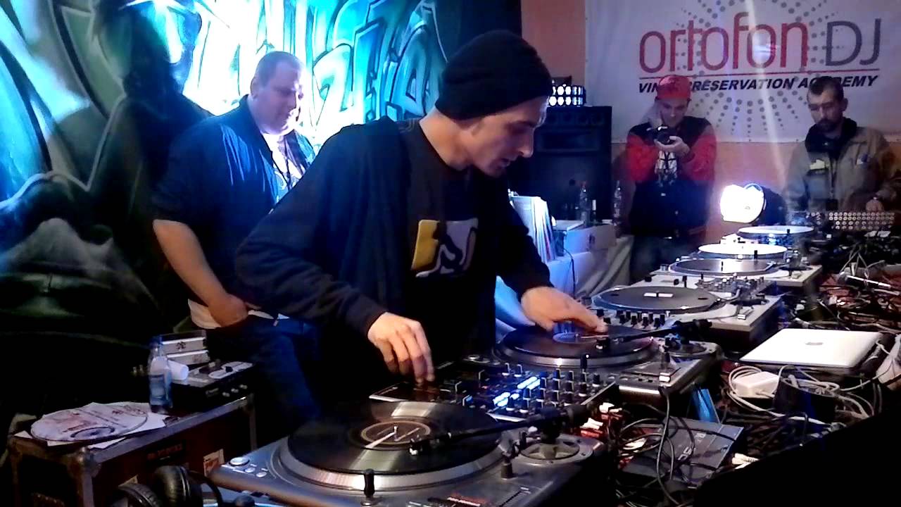 DJ S-Trix 2nd set @ IDA Germany DJ Championship 2012 - YouTube